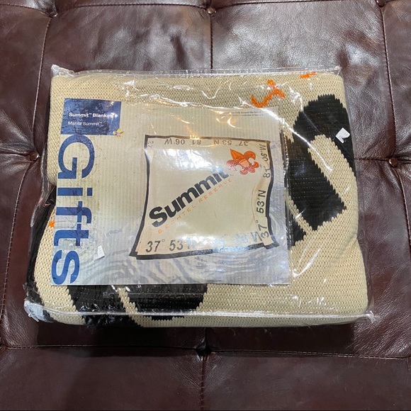 summit | Bedding | Summit Nwt 68blanket | Poshmark